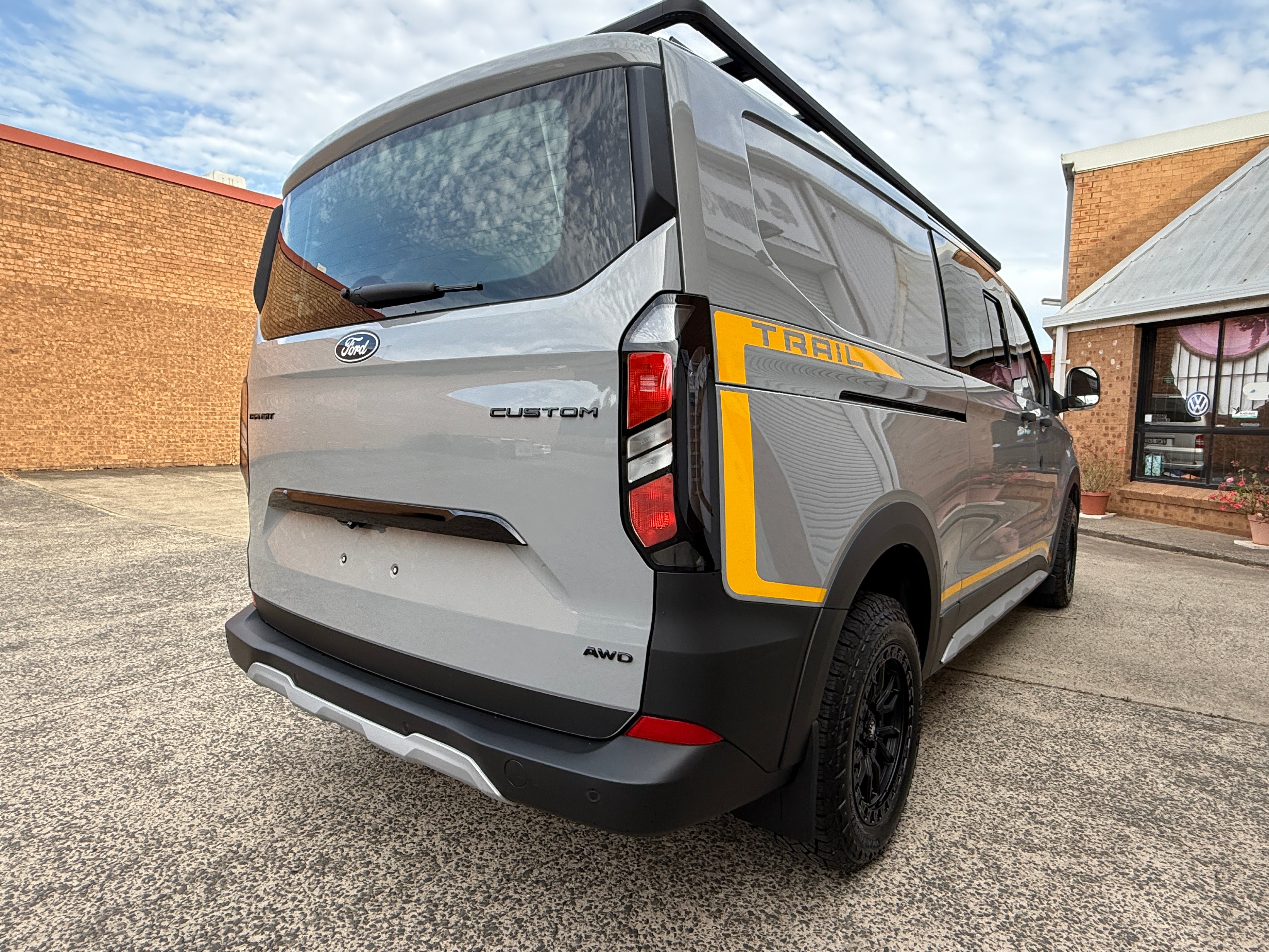 2025 FORD TRANSIT CUSTOM TRAIL 320L 2.0D AWD (NEW) — KombiLife Australia
