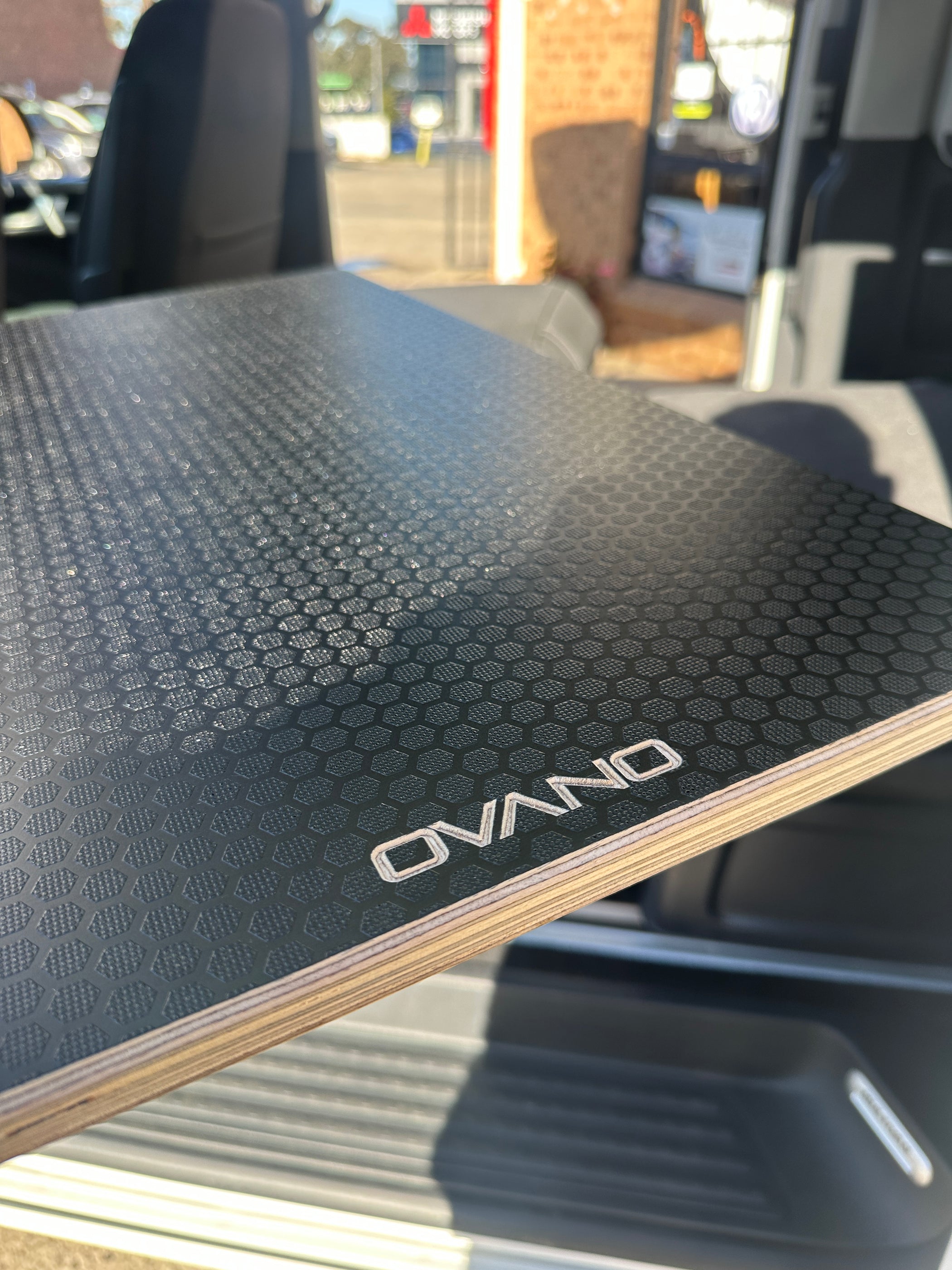 Ovano – Swing-Out Table — KombiLife Australia