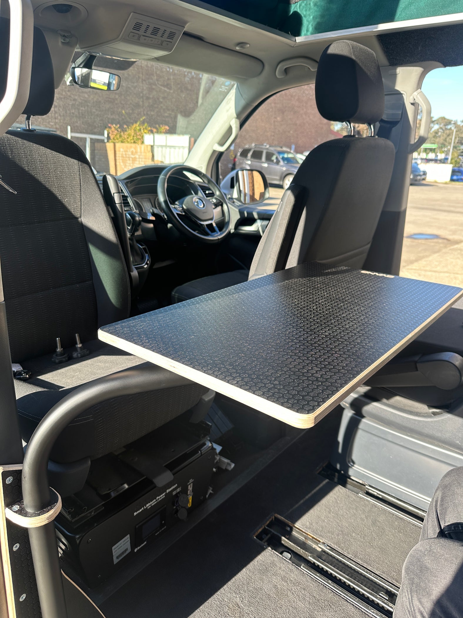 Ovano – Swing-Out Table — KombiLife Australia