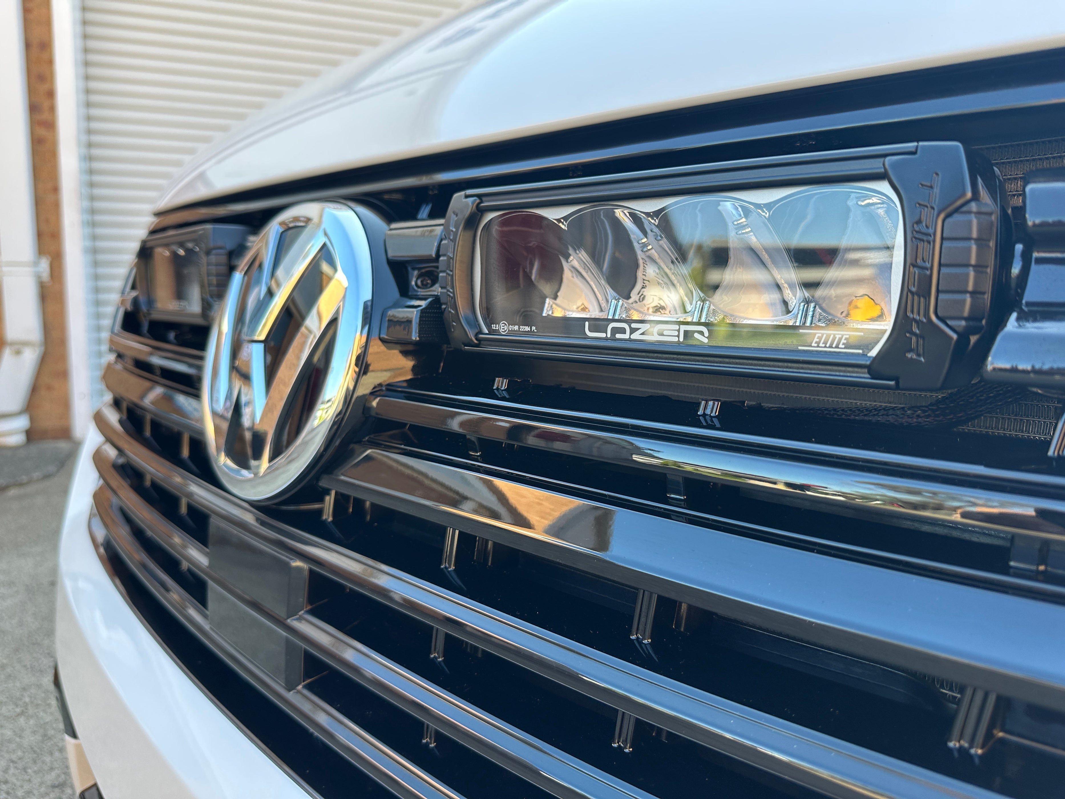VW TRANSPORTER / MULTIVAN / CALIFORNIA LED Spotlights - Lazer Triple R ...