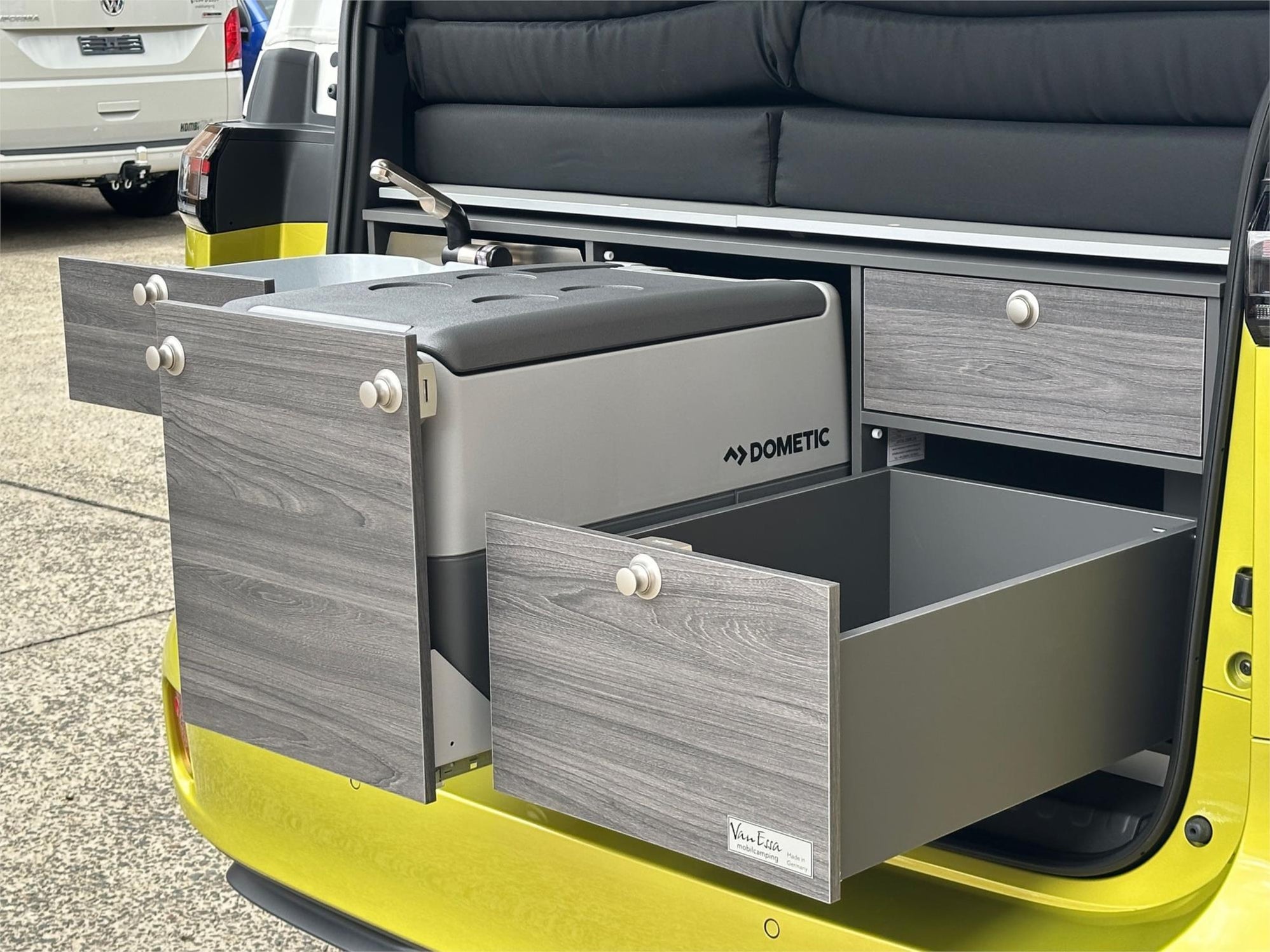 2025 VOLKSWAGEN ID BUZZ PRO SWB CANDY WHITE/POMELO YELLOW CAMPER - [DE ...