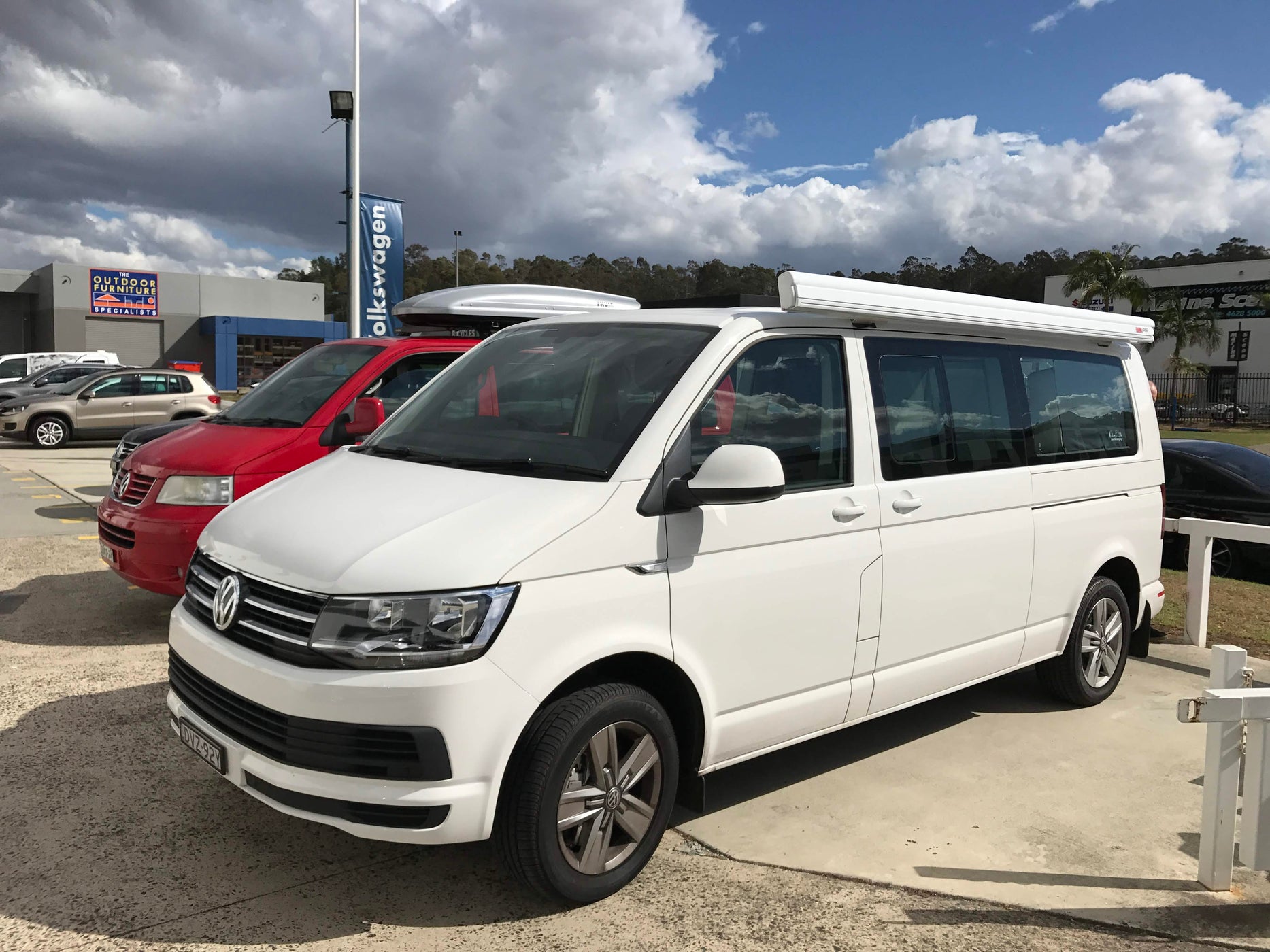 Fiamma F45s 3.0m wind-out Cassette Awning for SWB/LWB Multivan, Transp — KombiLife Australia