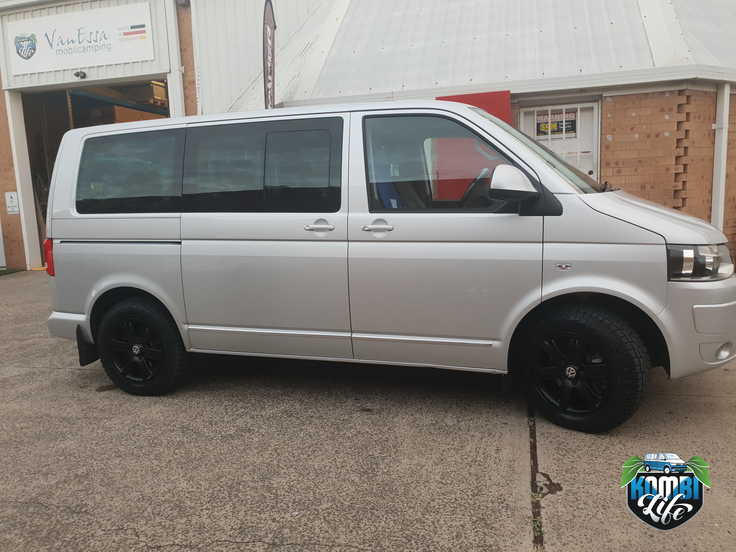 KombiLife Raised Suspension Lift Kit for VW T5/T6 4-motion Transporter ...