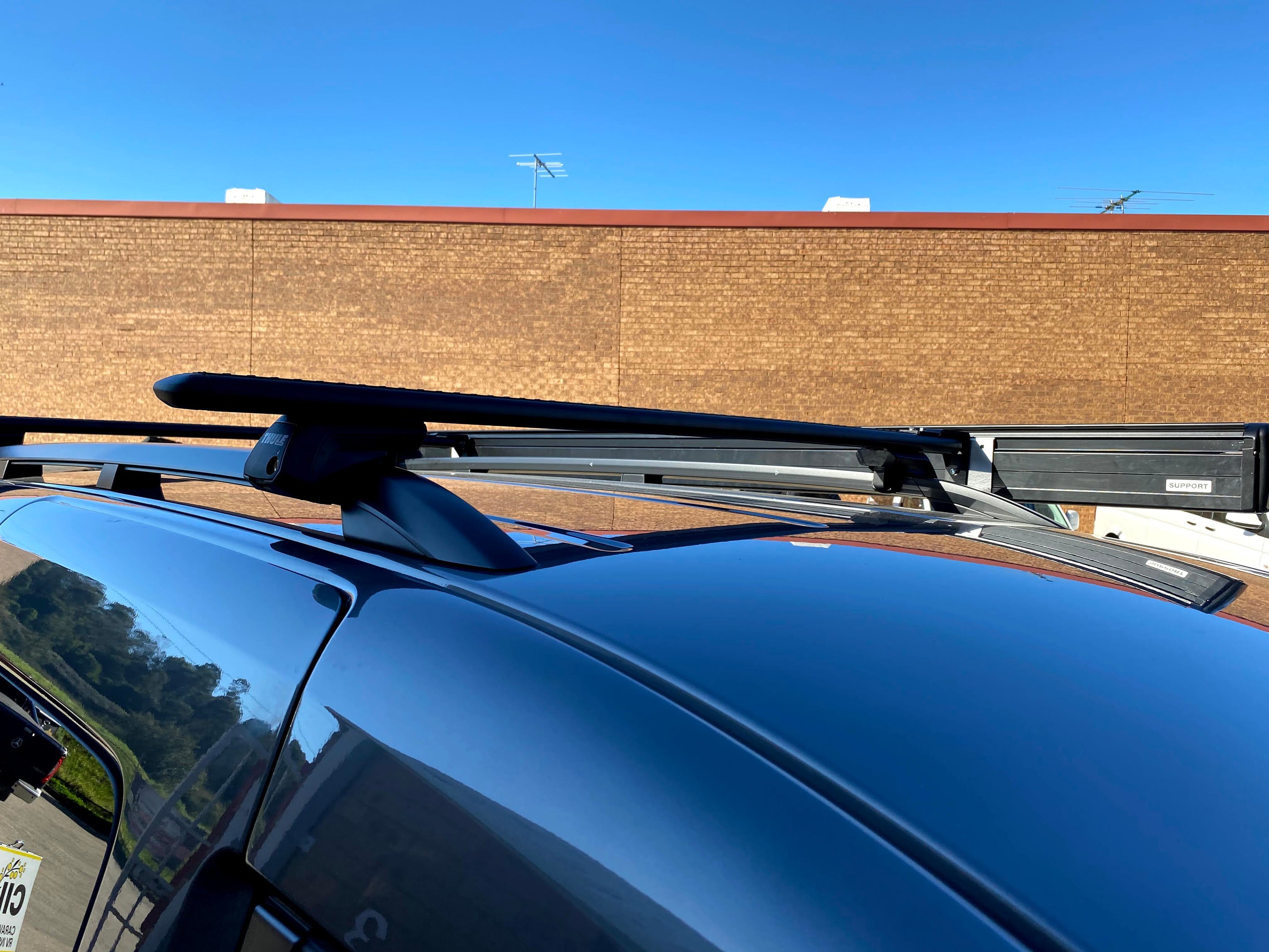 Thule Wing Bar Evo 127cm Rails - PAIR — KombiLife Australia