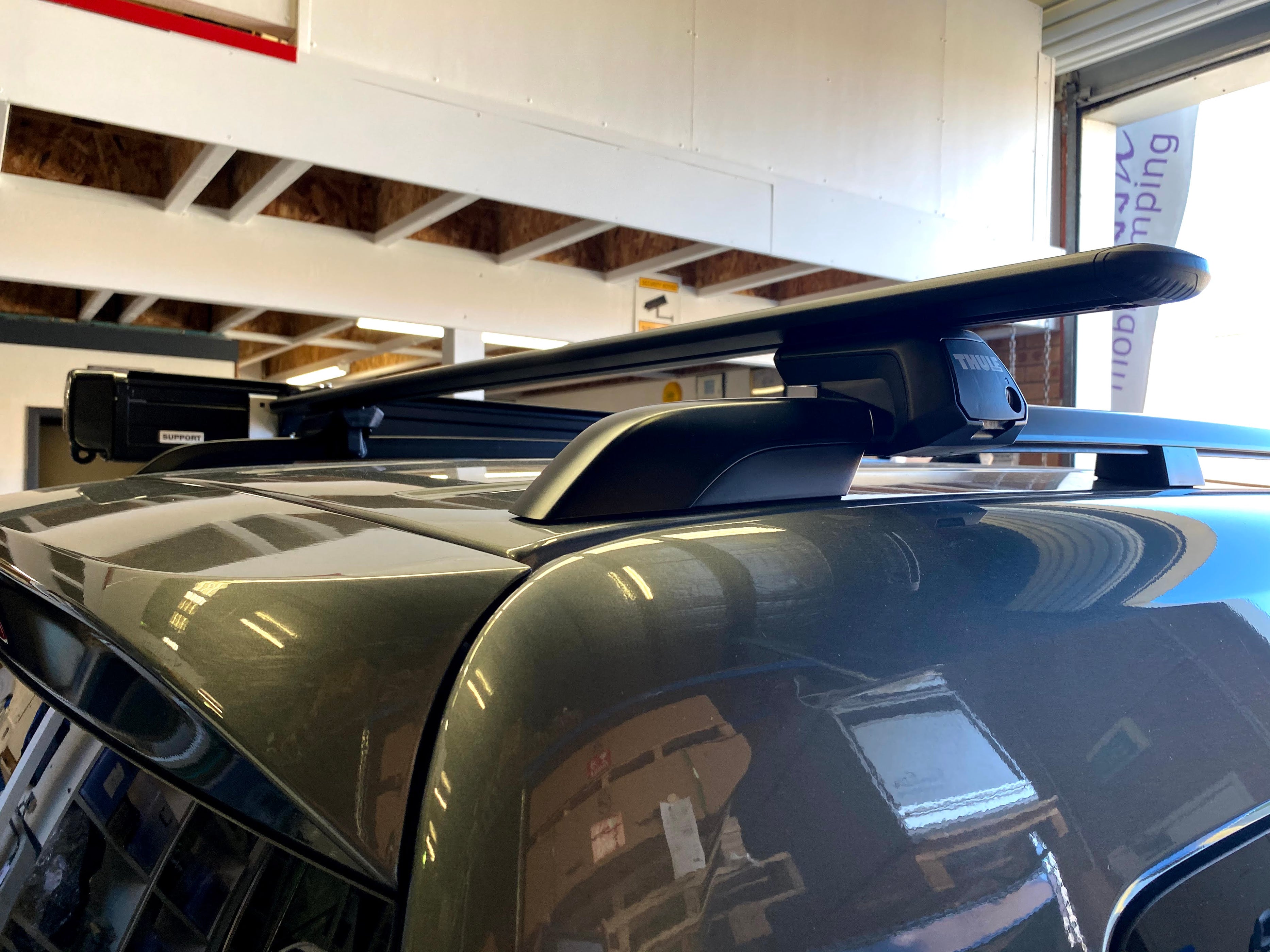 Thule Wing Bar Evo 127cm Rails - PAIR — KombiLife Australia
