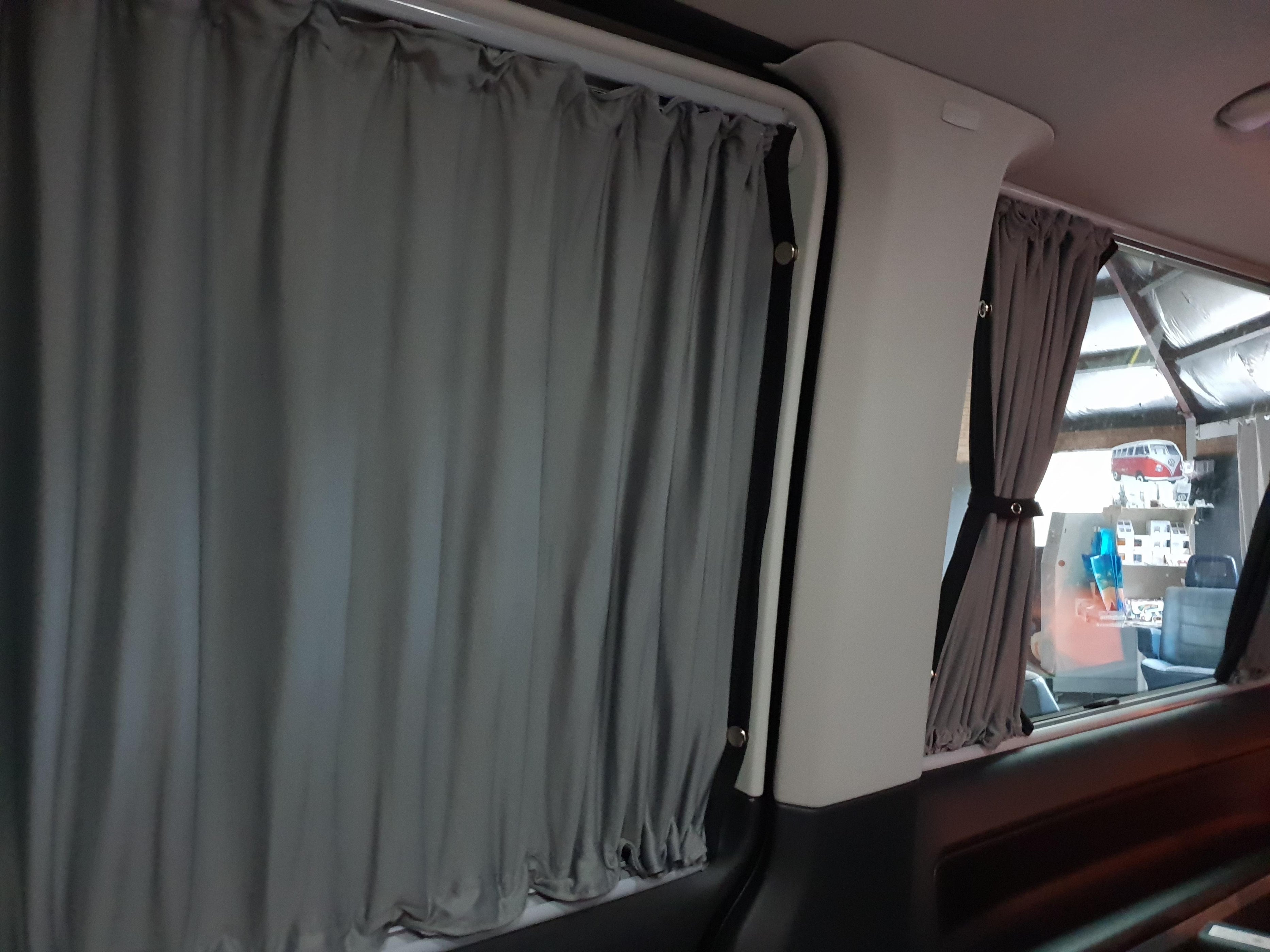 Tailgate Camper Curtain - VW Multivan T5 & T6 & T6.1 - Black Rail ...